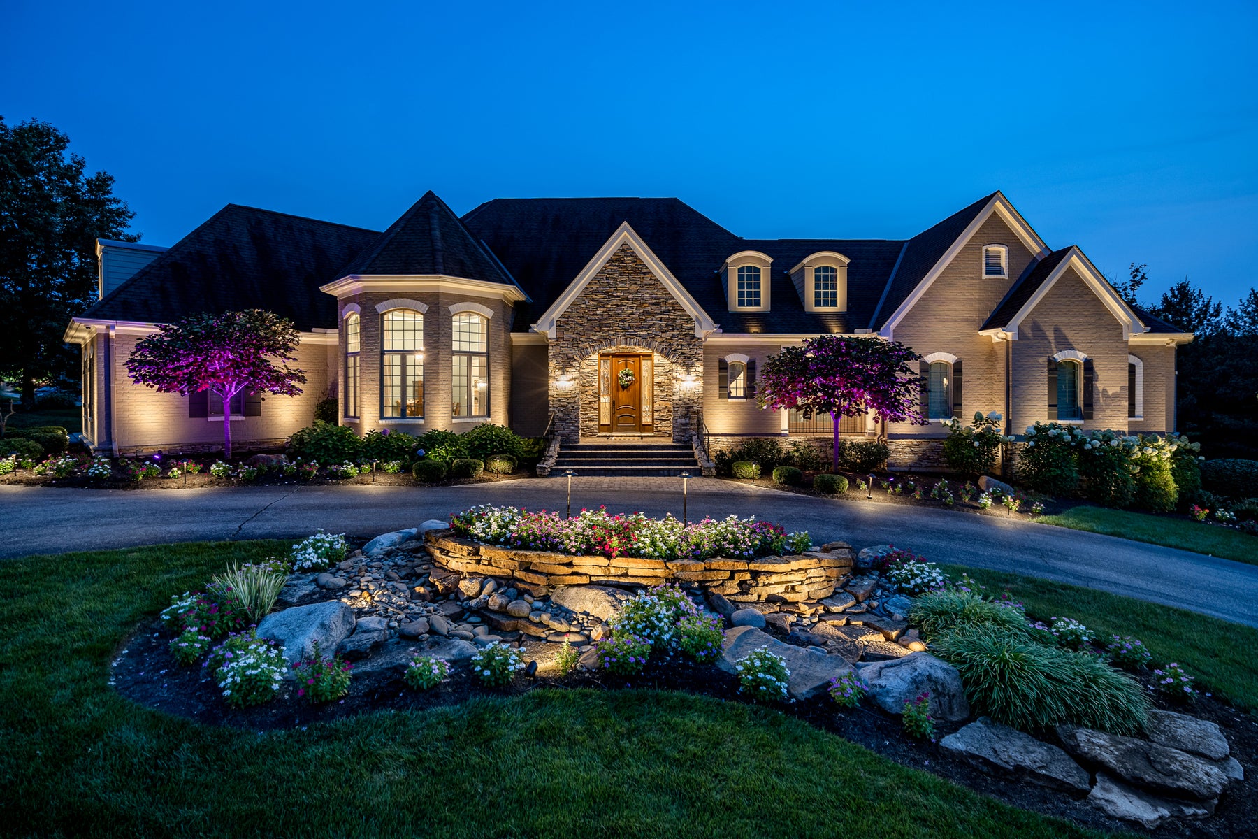 Haven Smart Outdoor LED Lighting Solutions | Exterior Home Lights